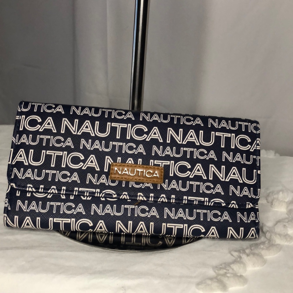 Nautica Blue And White Signature Logo Trifold Snap Wo… - Gem